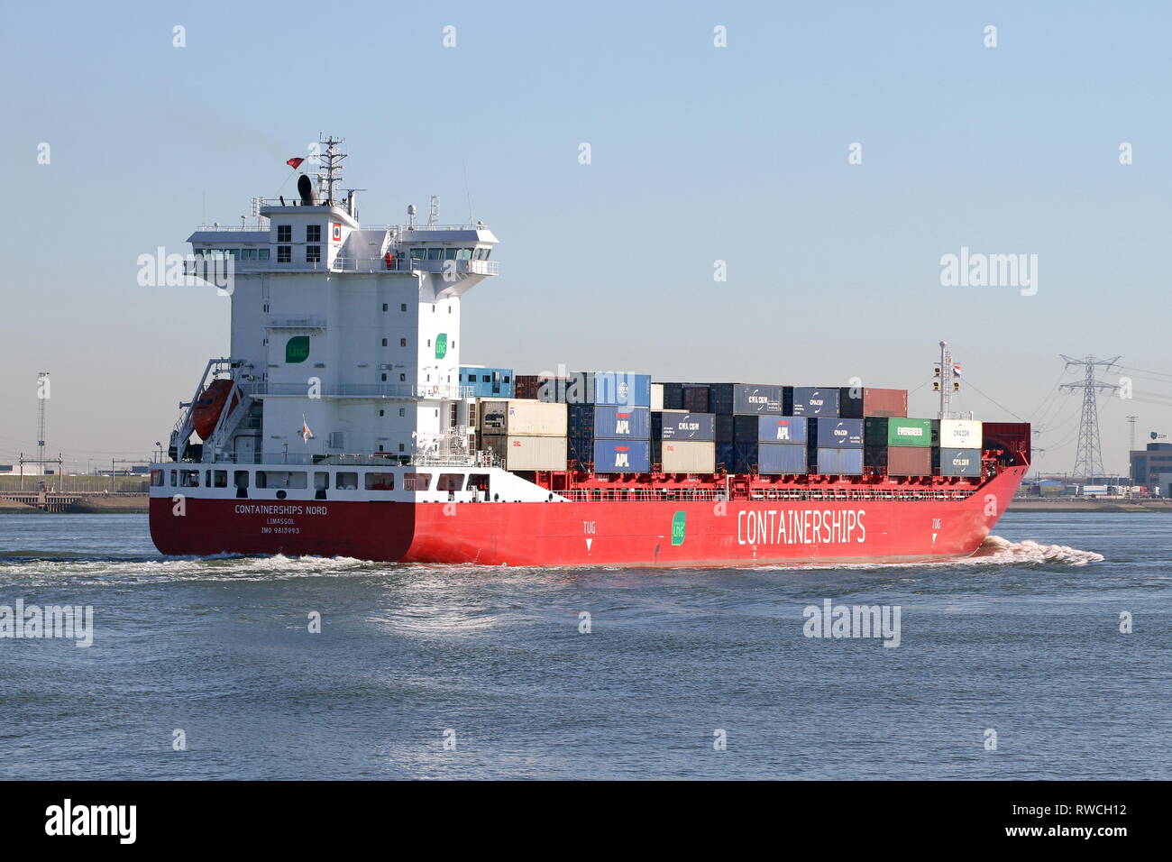 Shipping container power hi-res stock photography and images - Alamy