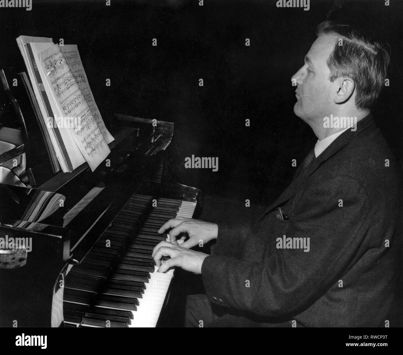 Jorg demus hi-res stock photography and images - Alamy