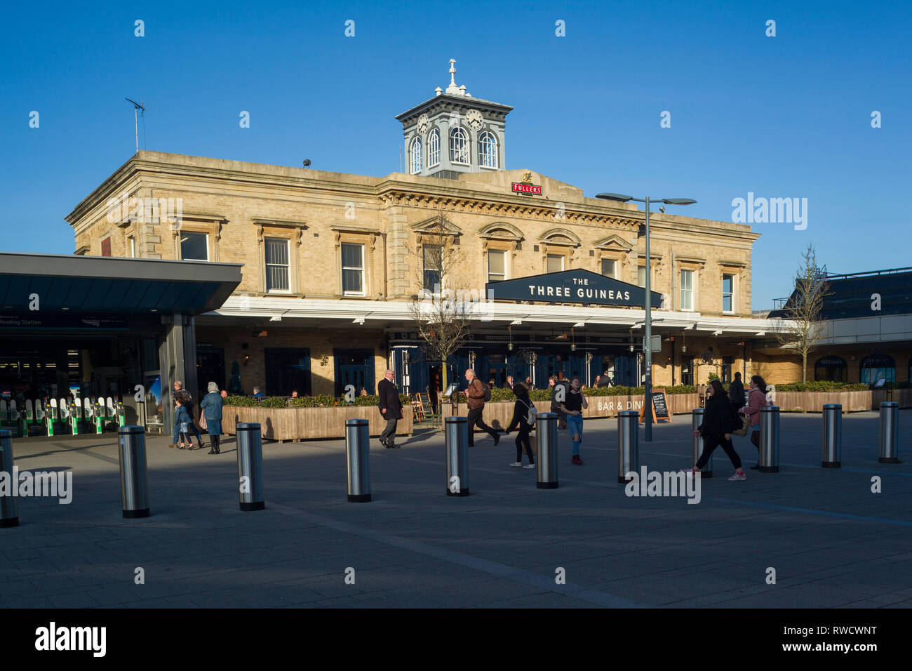 Reading station hi-res stock photography and images - Alamy