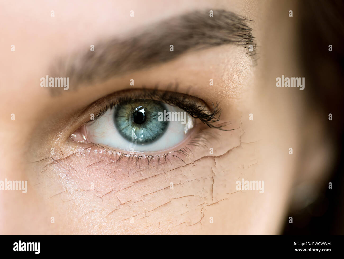 Crack cracked face hi-res stock photography and images - Alamy