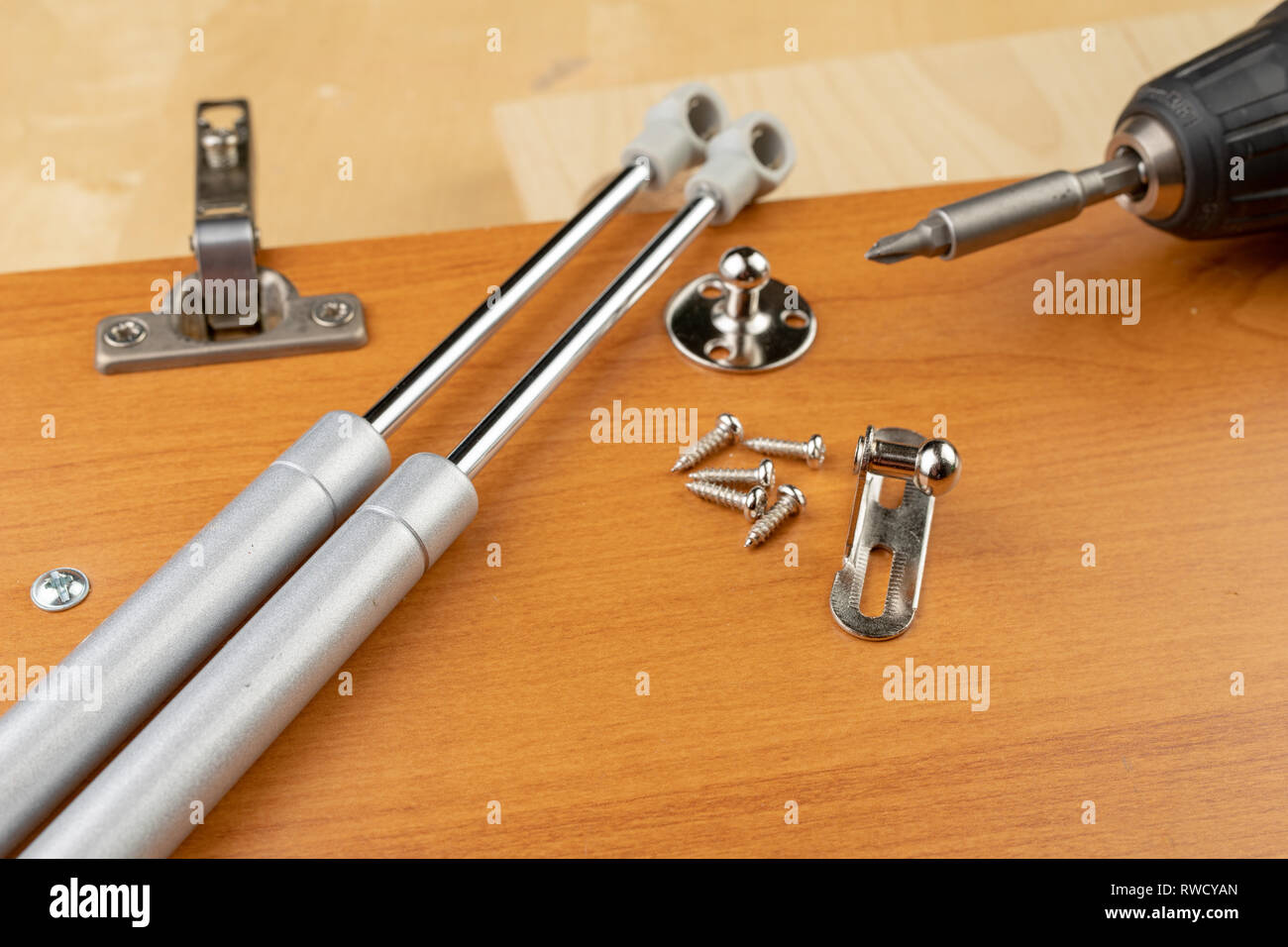 Hinge lifter hi-res stock photography and images - Alamy