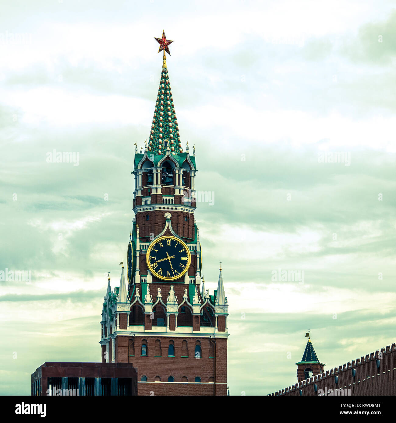 View of the Moscow Kremlin, Red Square Stock Photo - Alamy
