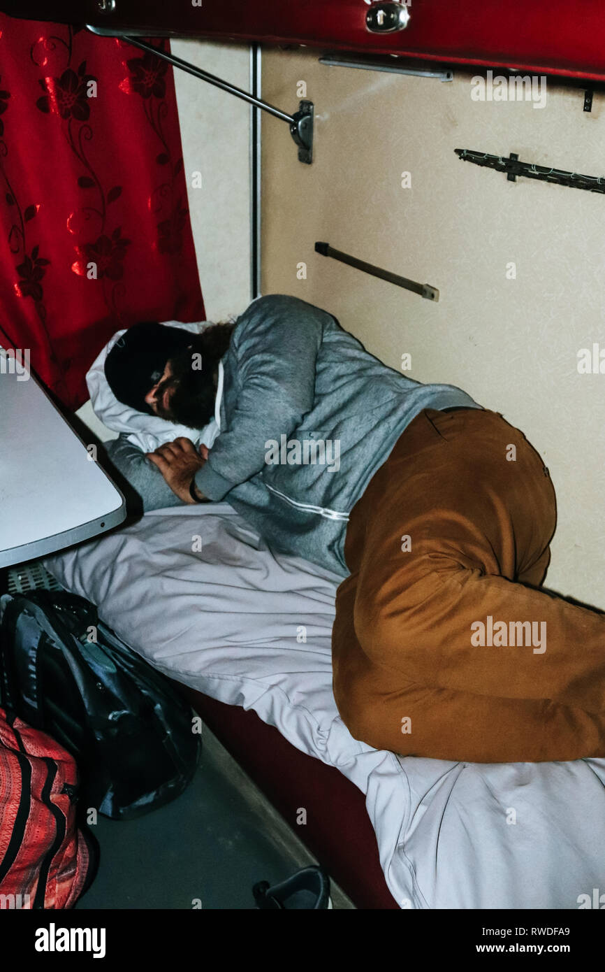 Sleeper train hi-res stock photography and images - Alamy