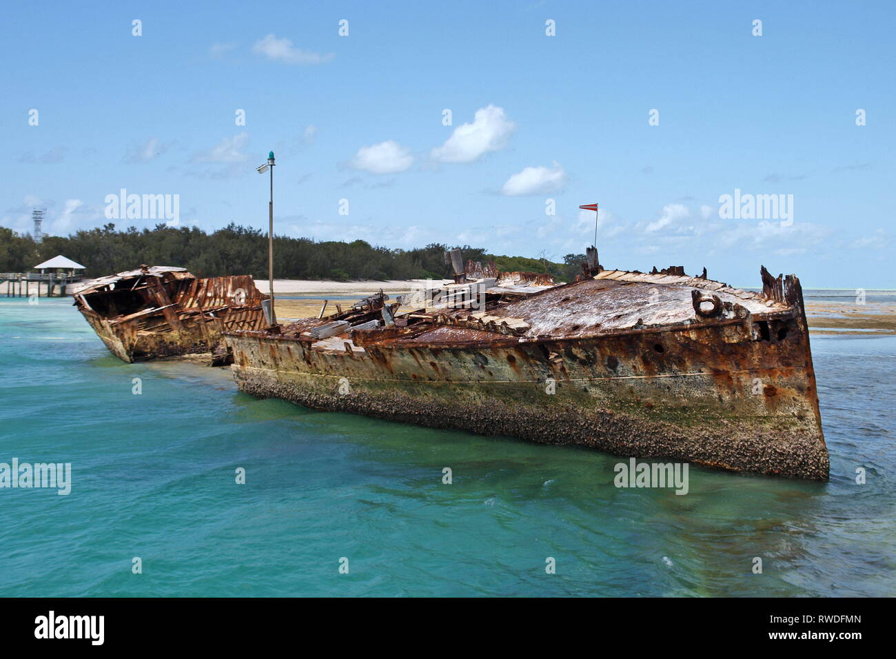 Shipwreck at Heron Island, Queensland, Australia Stock Photo - Alamy