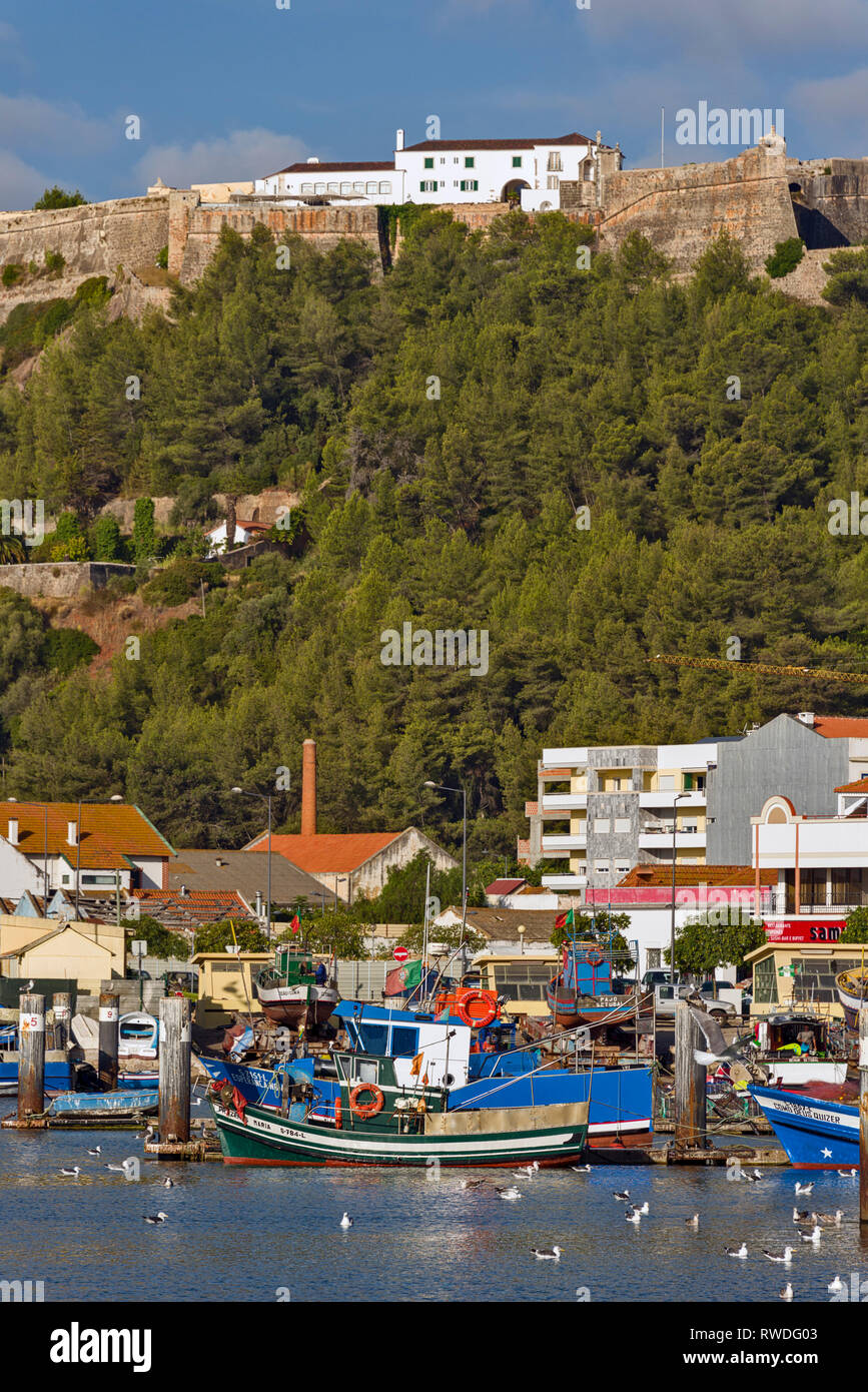 Port of setubal hi-res stock photography and images - Alamy