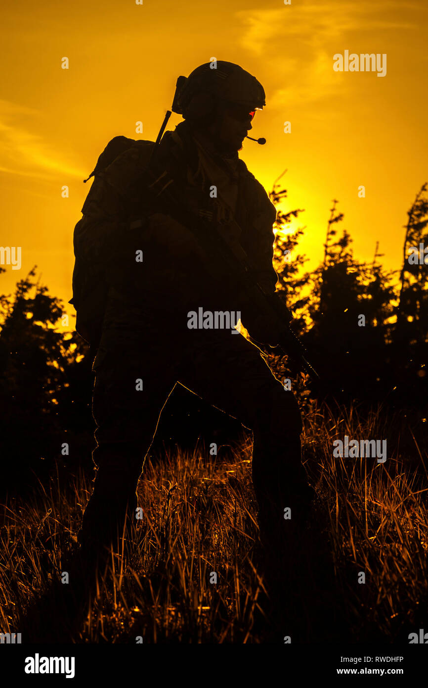 United States Army ranger at sunset Stock Photo - Alamy