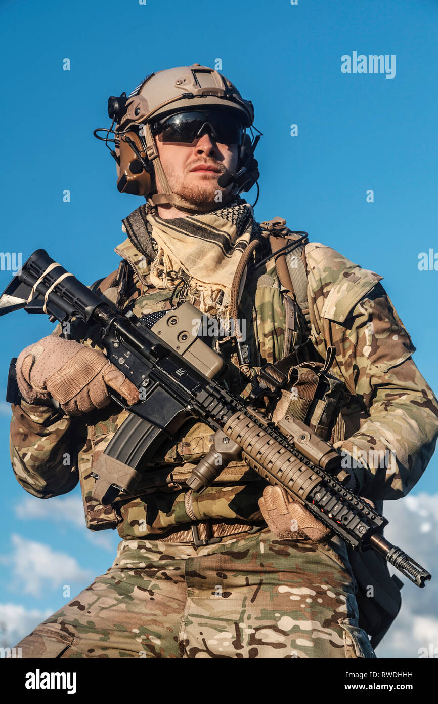 United States Army ranger in the mountains Stock Photo - Alamy