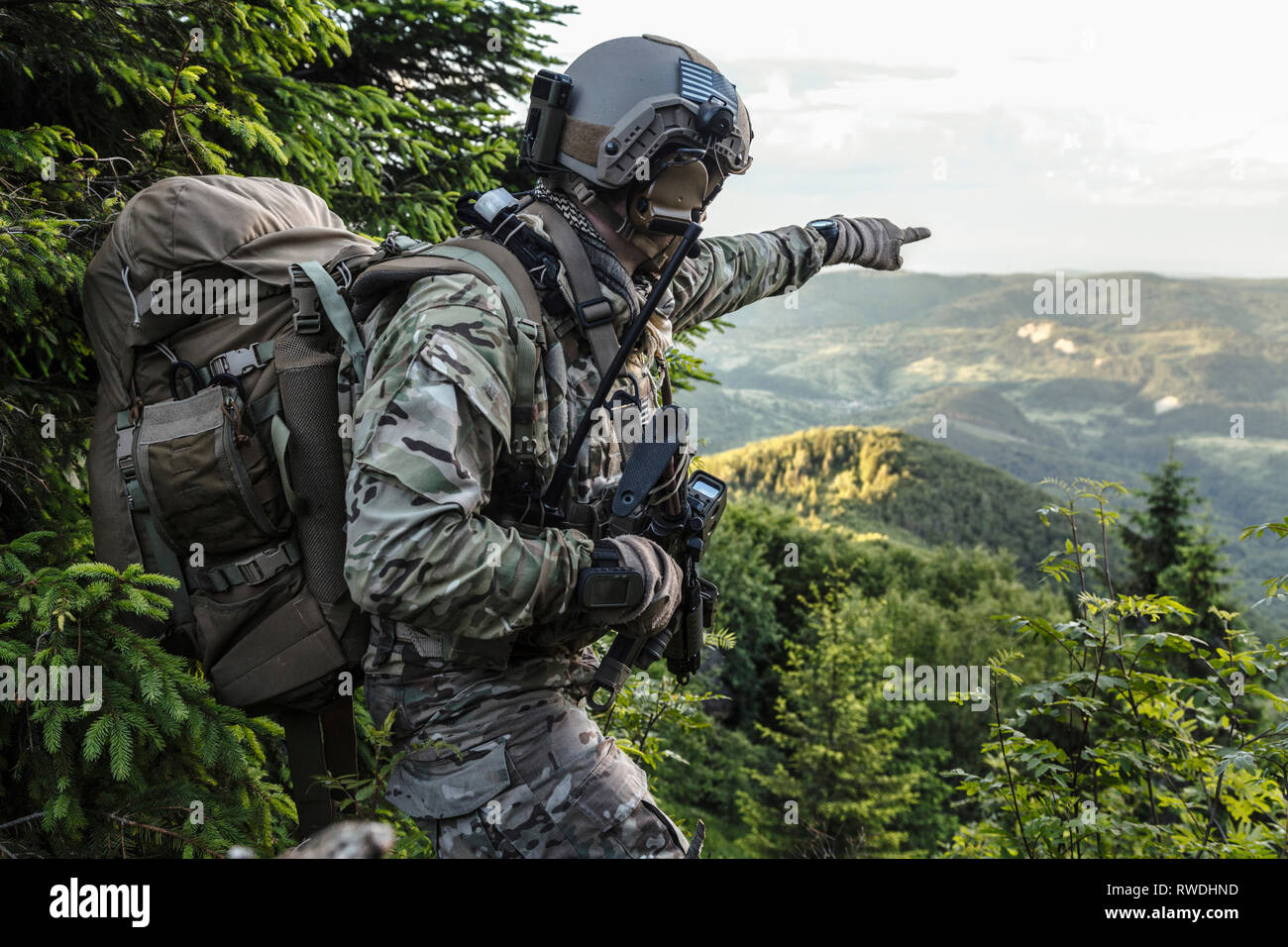 United States Army ranger in the mountains Stock Photo - Alamy