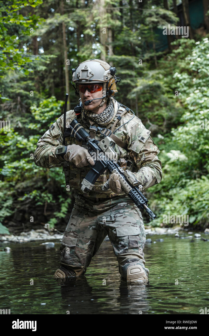 United States Army ranger in the mountains Stock Photo - Alamy