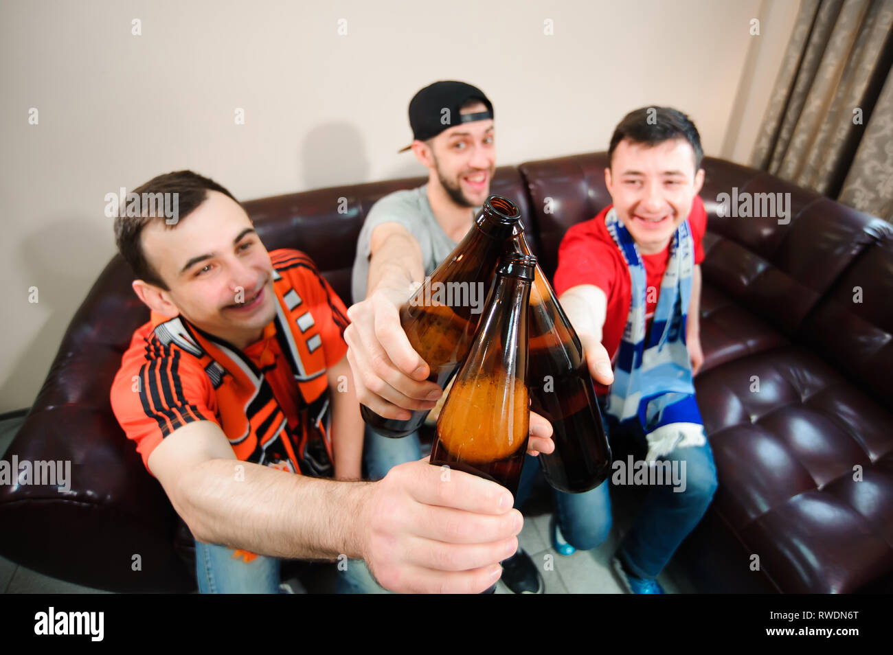 Drinking Root Beer High Resolution Stock Photography and Images - Alamy