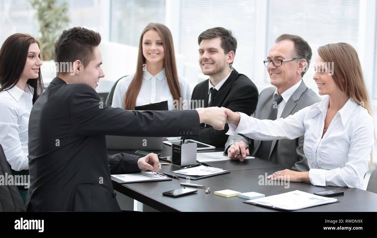 Victory welcome women hi-res stock photography and images - Alamy