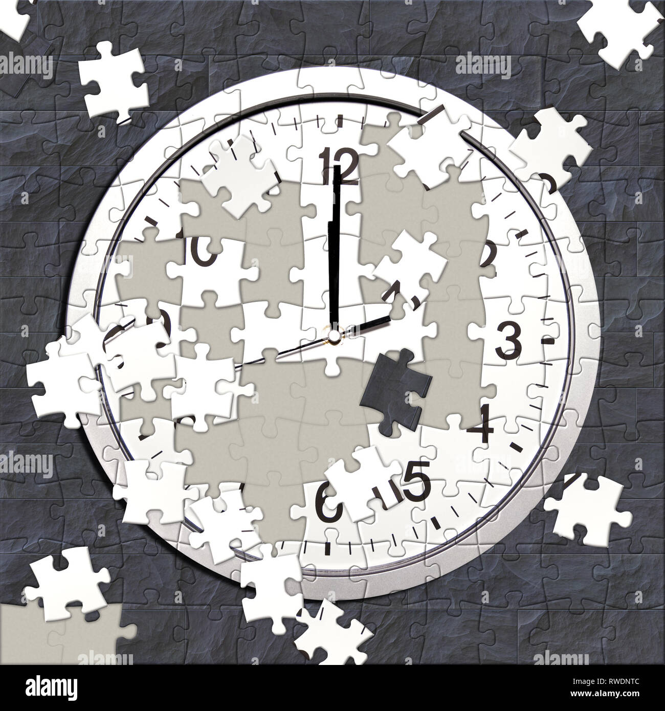 Puzzle in progress hi-res stock photography and images - Alamy