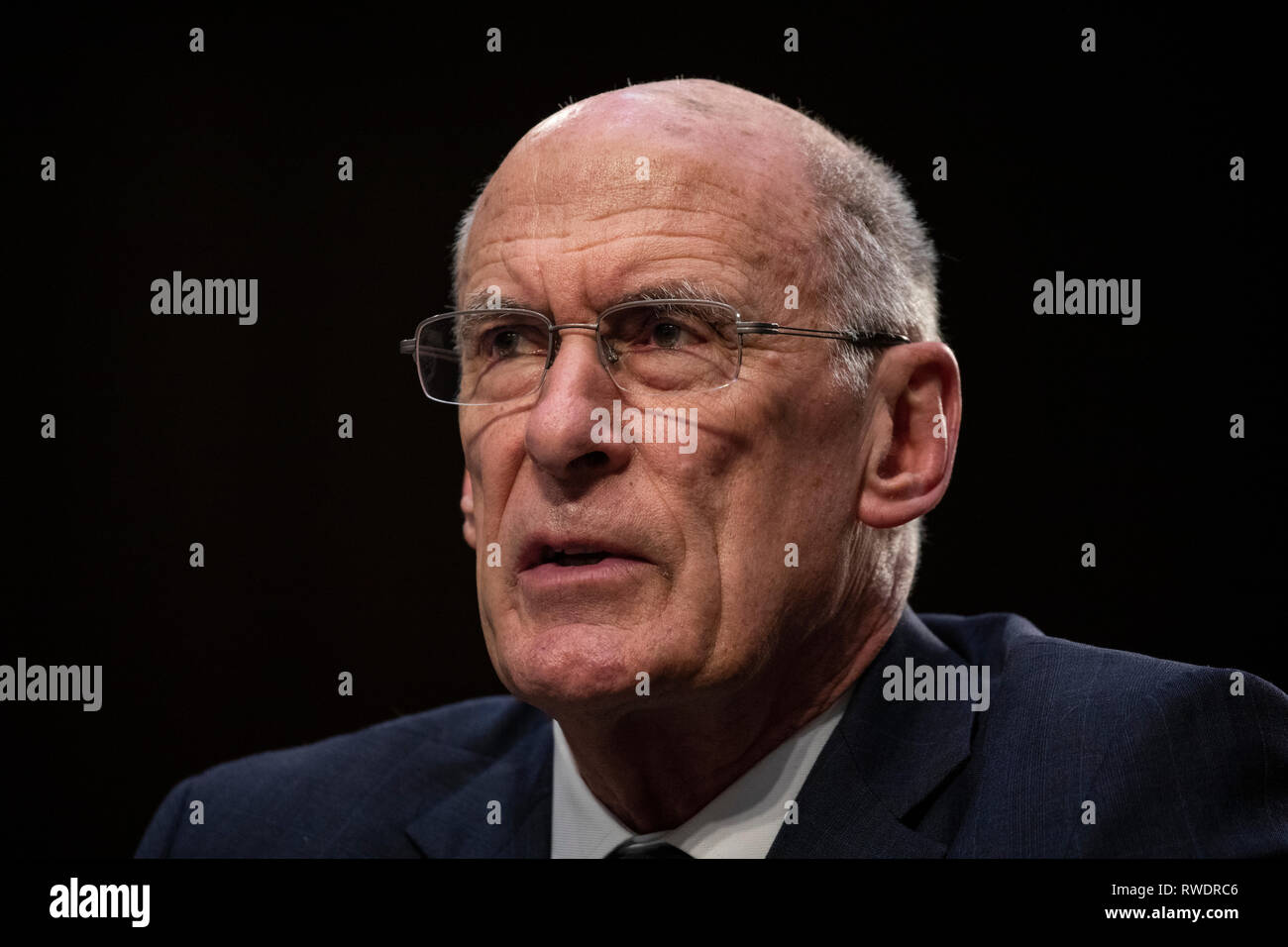 Dan coats 2019 hi-res stock photography and images - Alamy