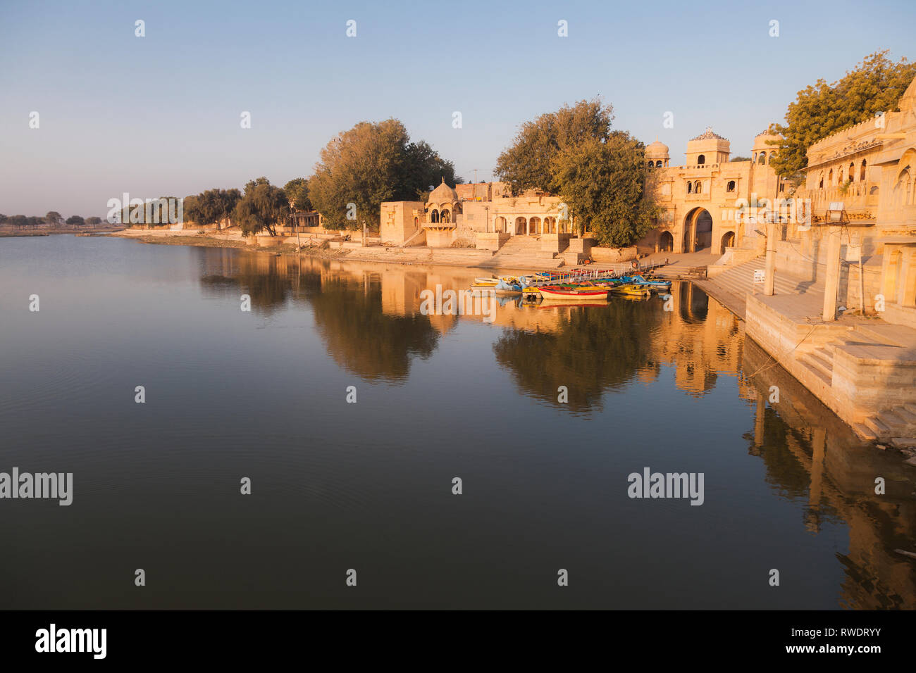 Gadisar Lake, Jaisalmer, Rajasthan, India, Asia Stock Photo - Alamy