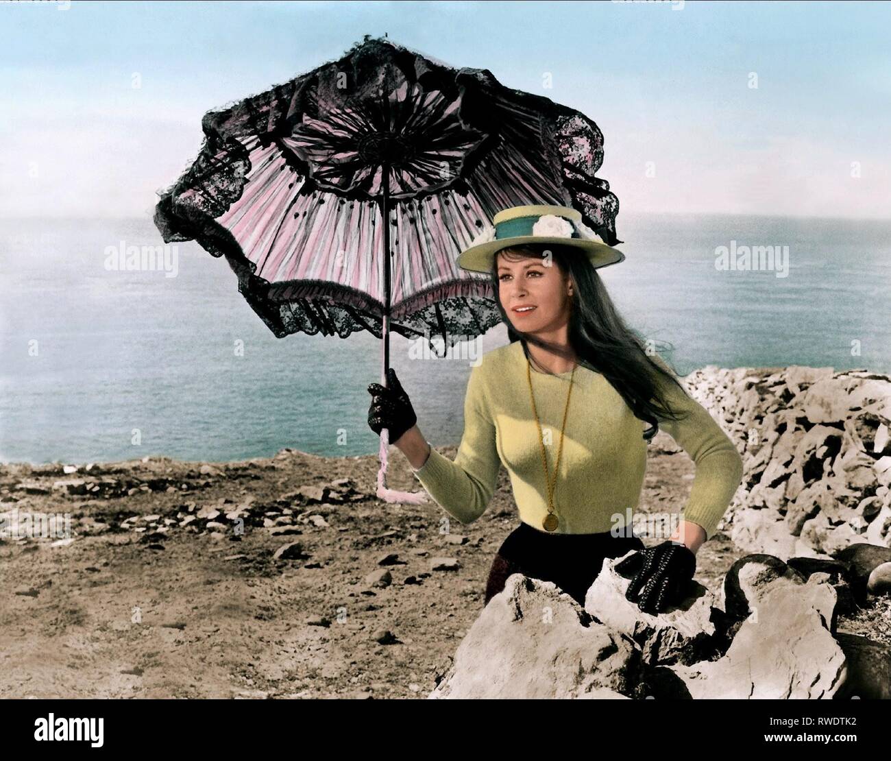 Sarah miles hi-res stock photography and images - Alamy