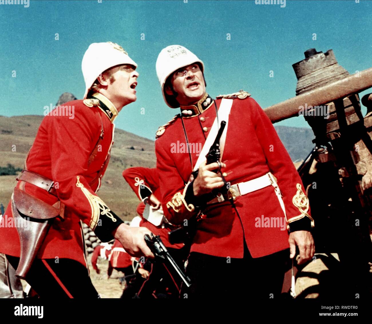 MICHAEL CAINE,STANLEY BAKER, ZULU, 1964 Stock Photo - Alamy