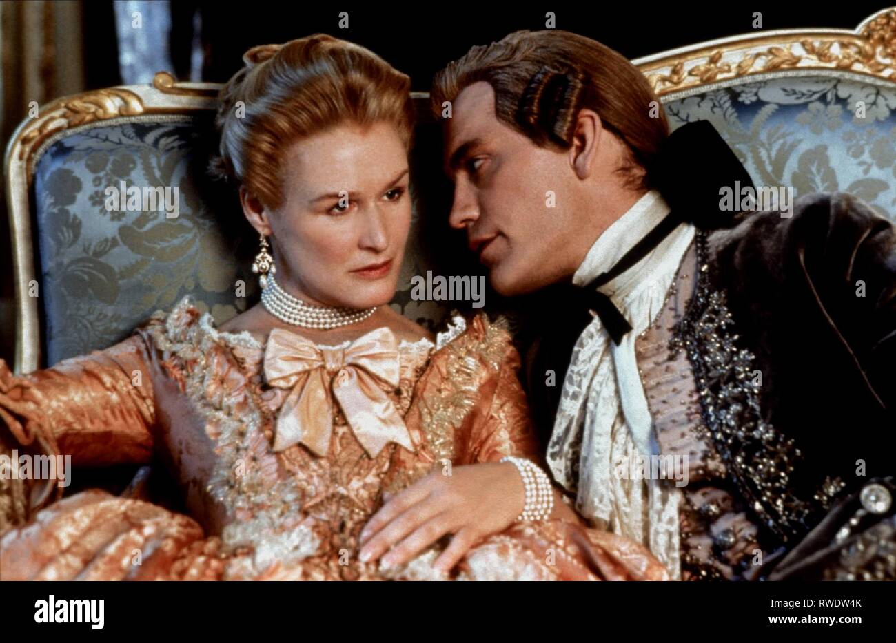 Dangerous Liaisons 1988 Movie Poster