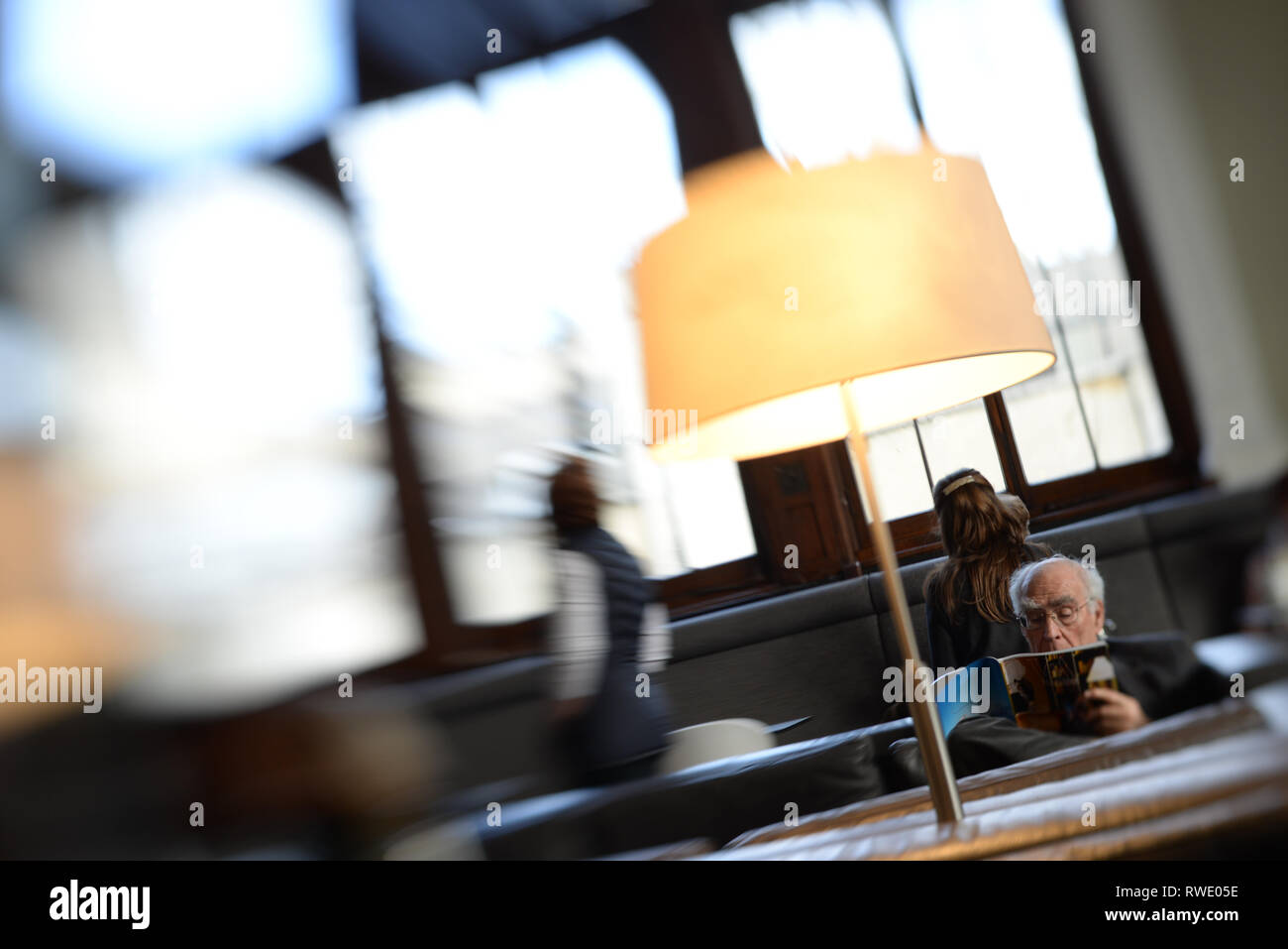 Man in home library hi-res stock photography and images - Alamy
