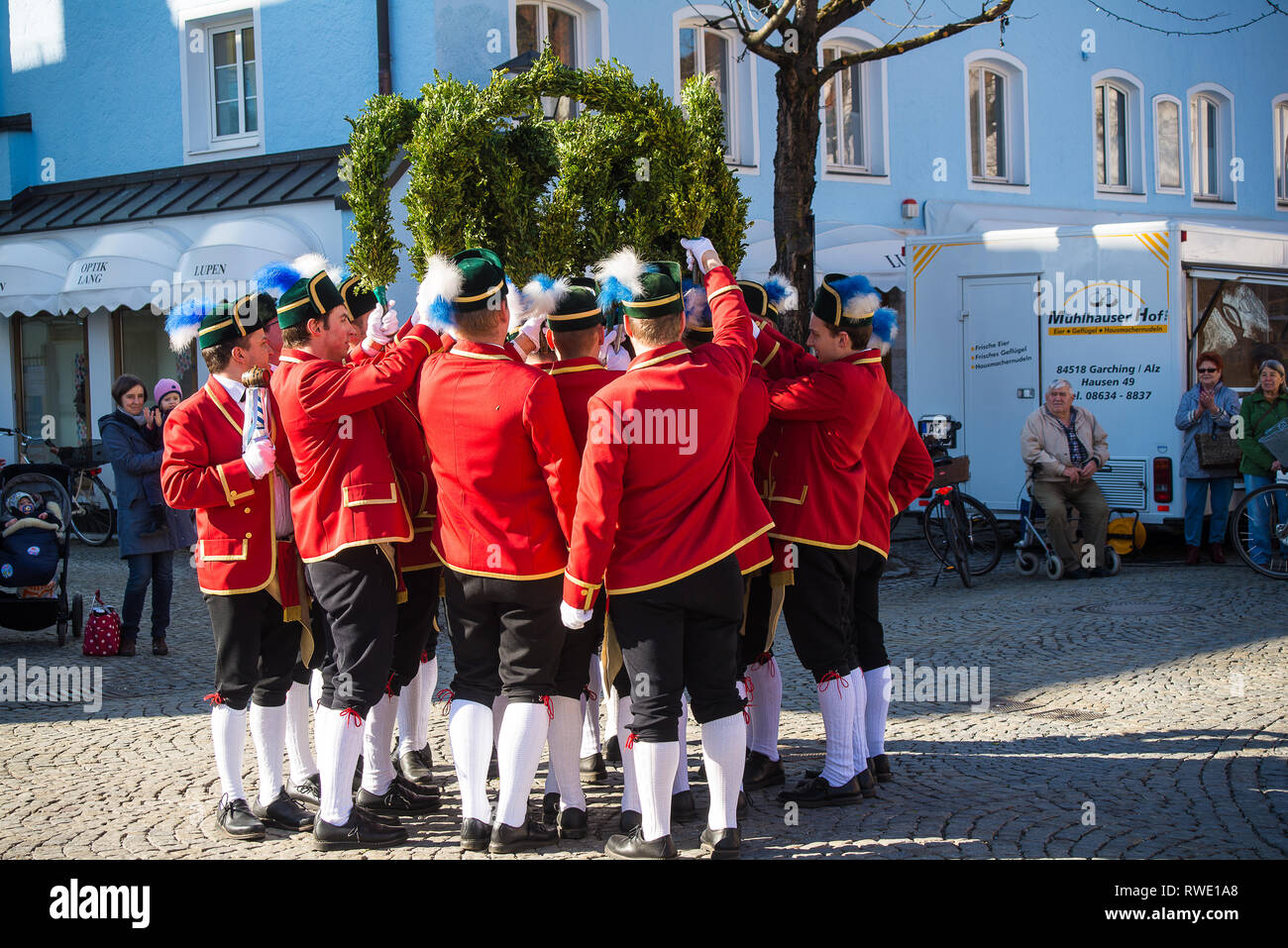 Guild dance hi-res stock photography and images - Alamy