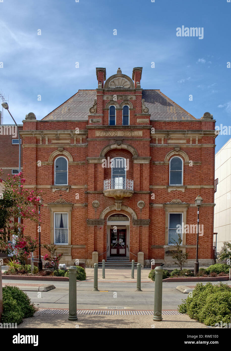 Historic town hall in Goulburn NSW Stock Photo - Alamy