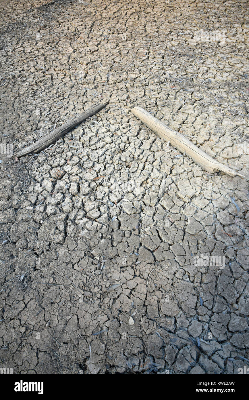deeply cracked ground in outback Australia during devastating drought ...