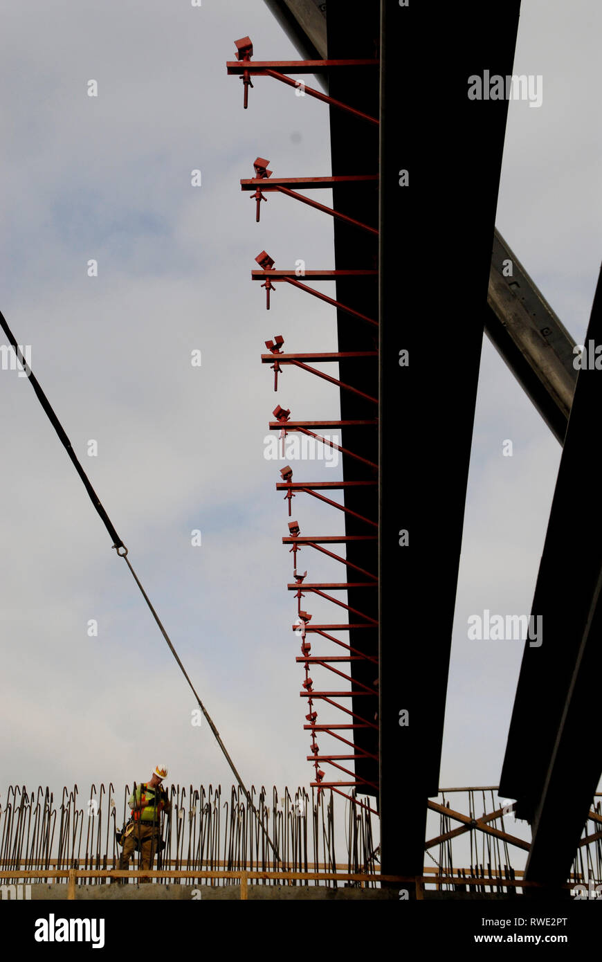 Steelwork installation a construction project in Stock Photo - Alamy