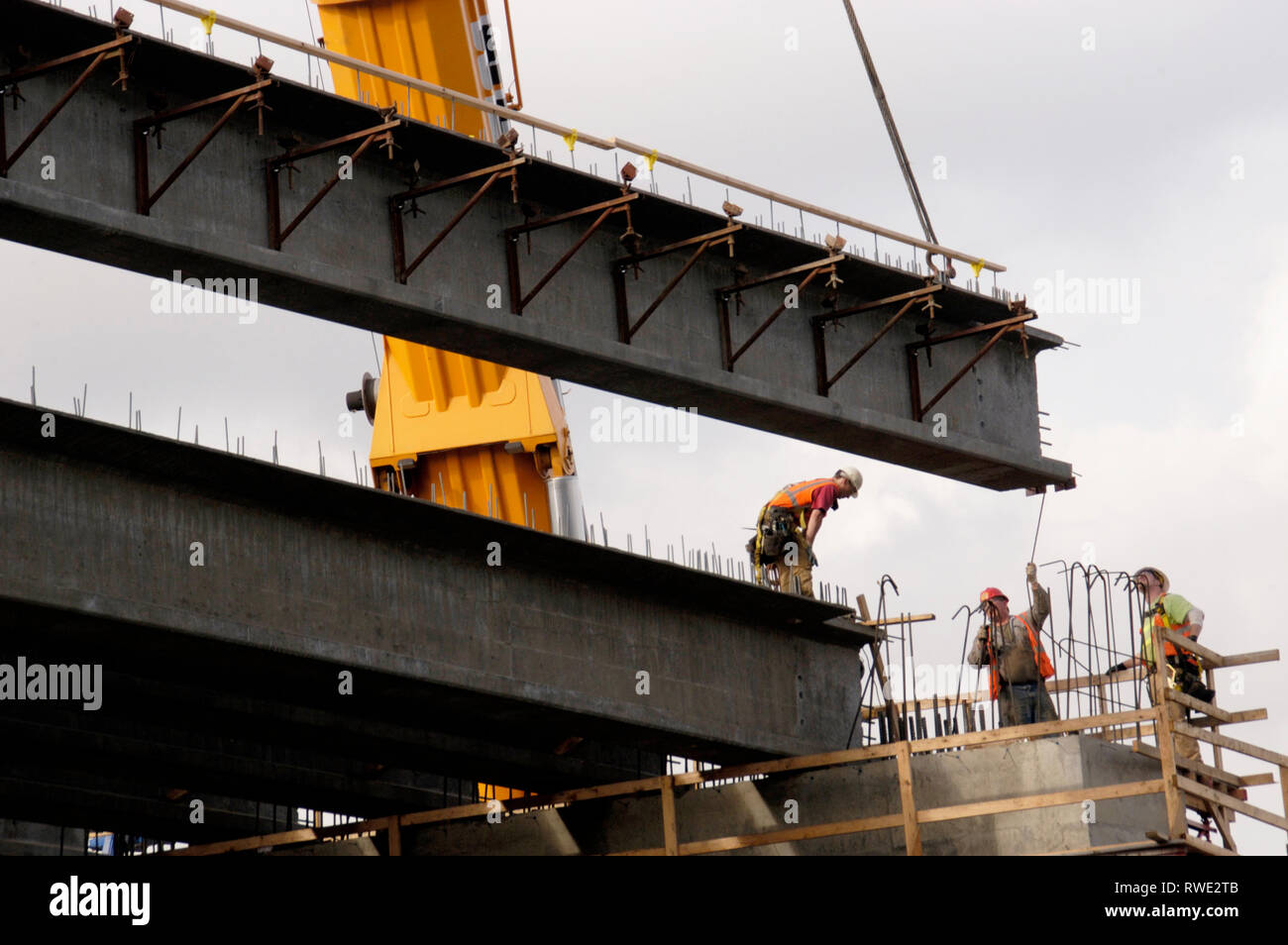Steelwork installation a construction project in Stock Photo - Alamy