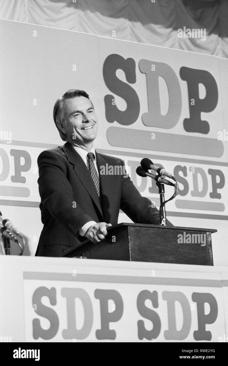 Social Democratic Party leader Dr David Owen at the SDP conference in ...