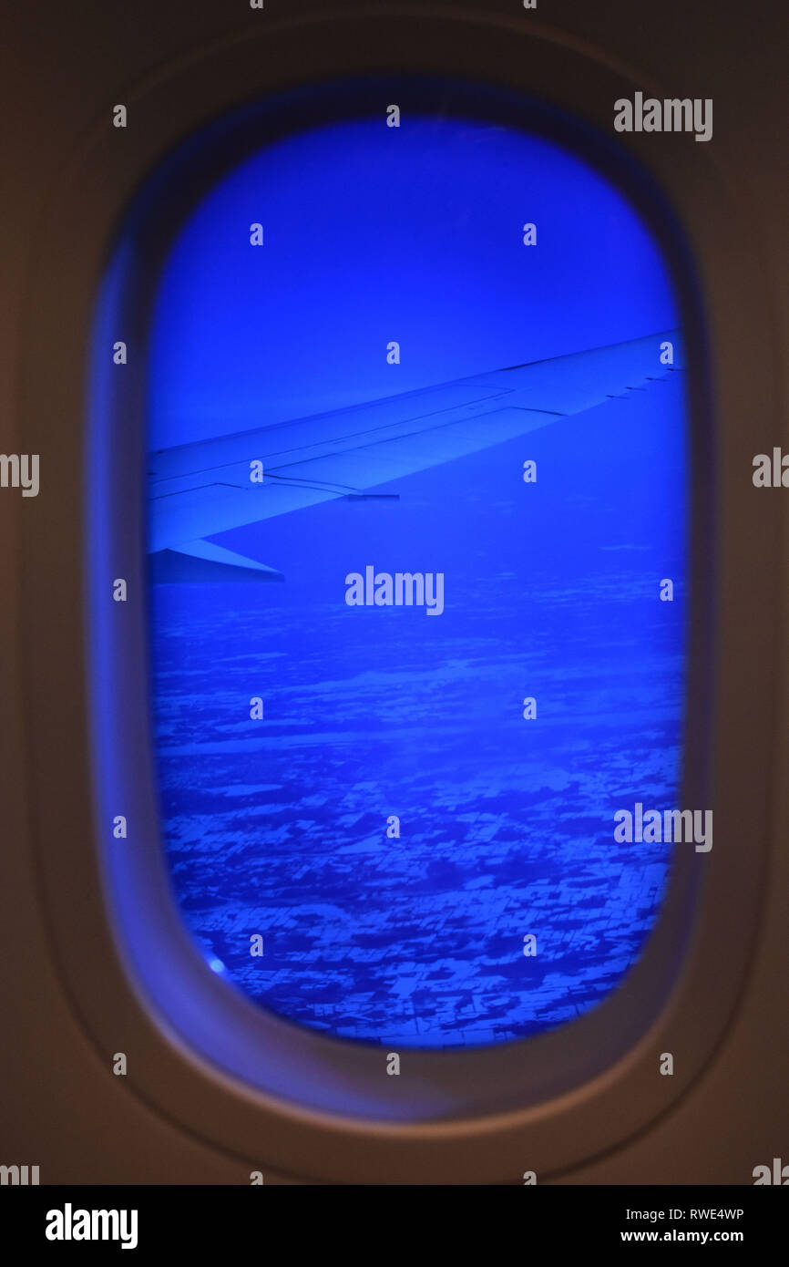 Airplane ground view hi-res stock photography and images - Alamy