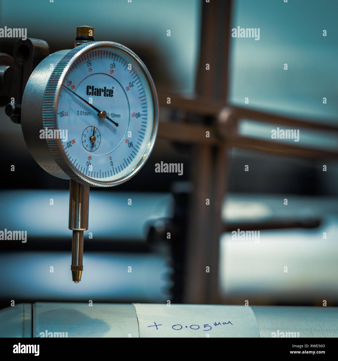 Dial test indicator hi-res stock photography and images - Alamy
