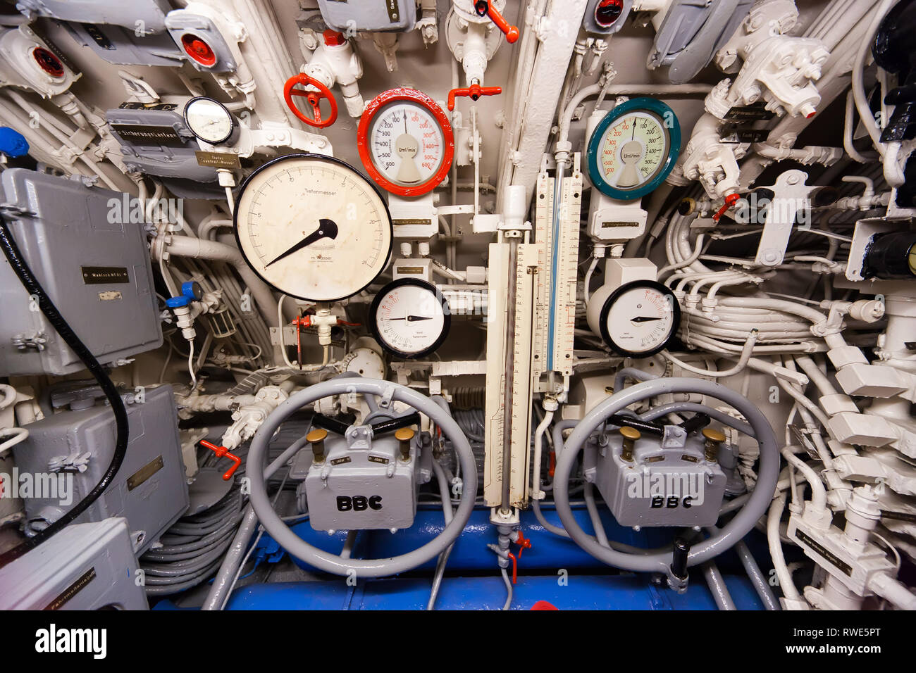 German world war 2 submarine type VIIC/41 - command center - ultra wide ...