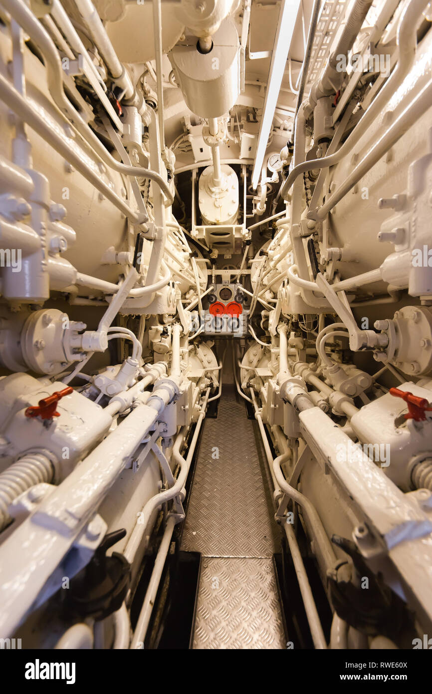 German world war 2 submarine type VIIC/41 - torpedo compartment - ultra ...