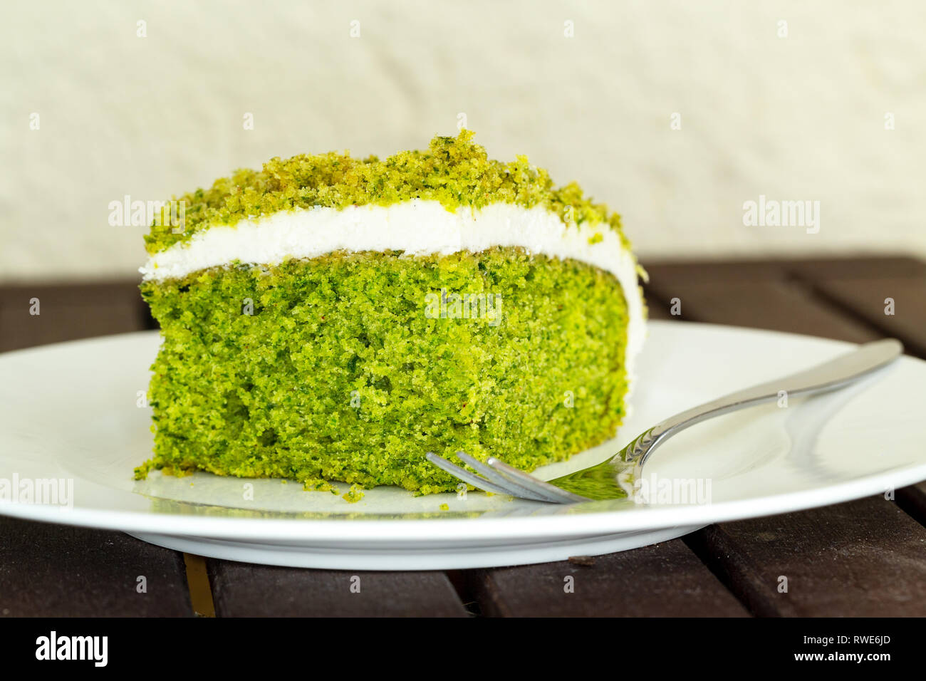 Spinach cake hi-res stock photography and images - Alamy