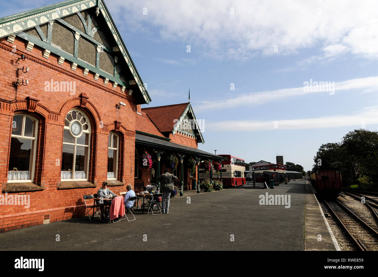Small english train station hi-res stock photography and images - Alamy