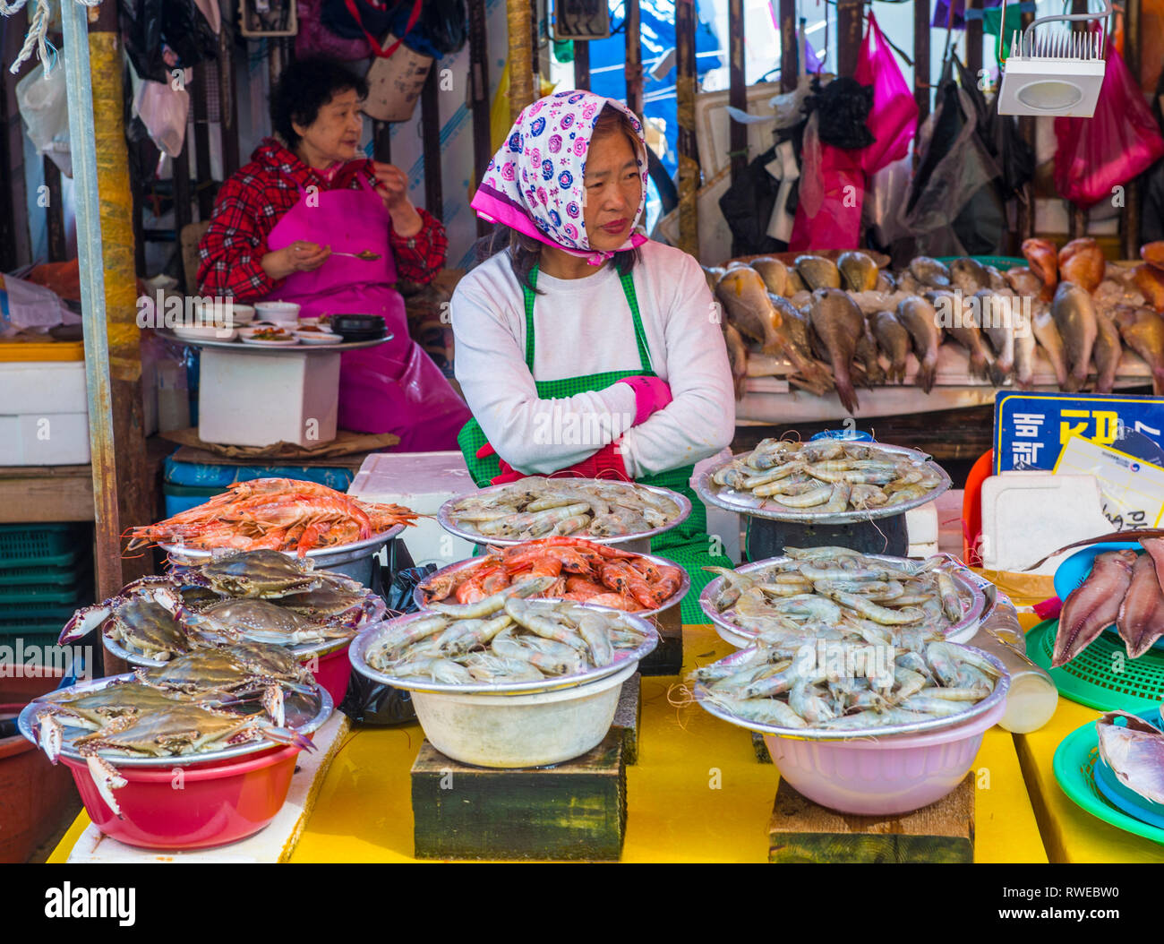 Jagalchi market hi-res stock photography and images - Alamy