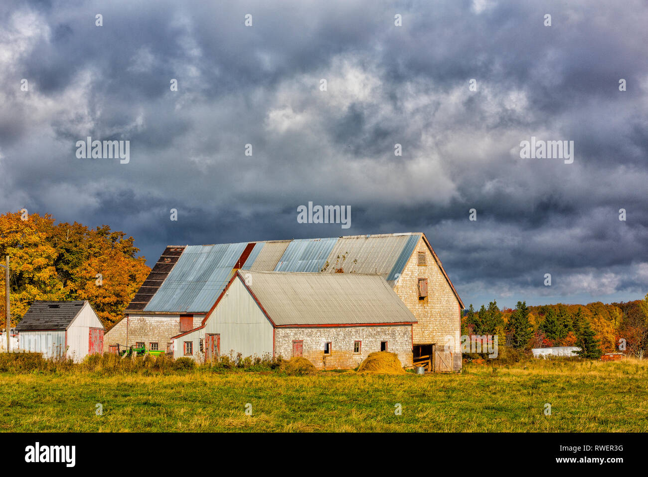 Barns road hi-res stock photography and images - Alamy