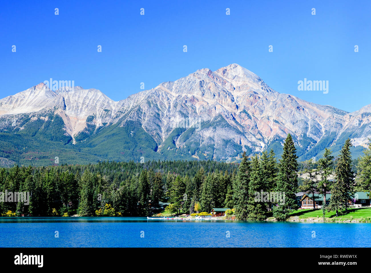 Pyramid Mountain, with the Fairmont Jasper Park Lodge on Lac Beauvert ...