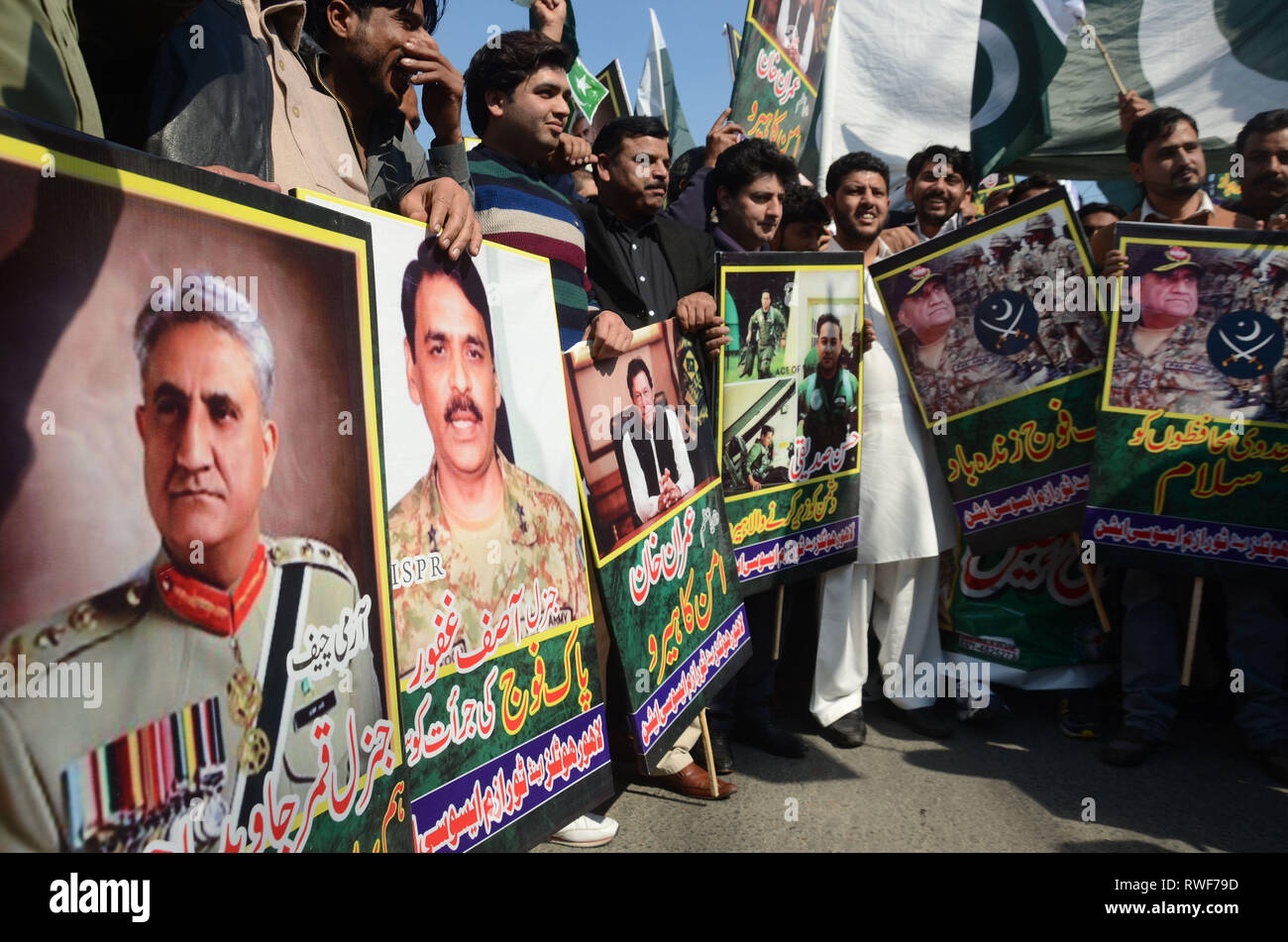 Pakistani Members of Lahore Hotels and Tourism Association shout ...
