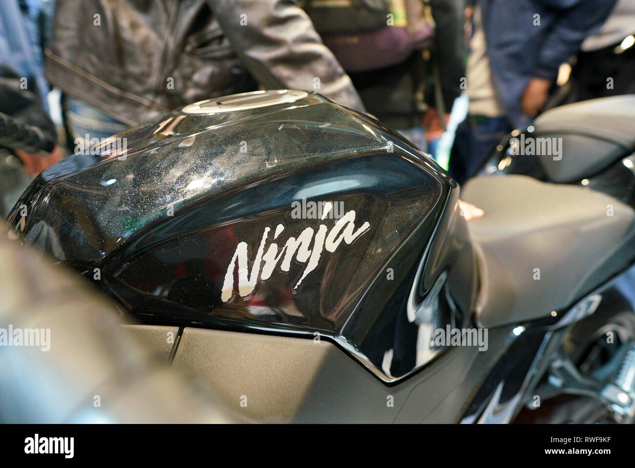 Ninja logo hi-res stock photography and images - Alamy