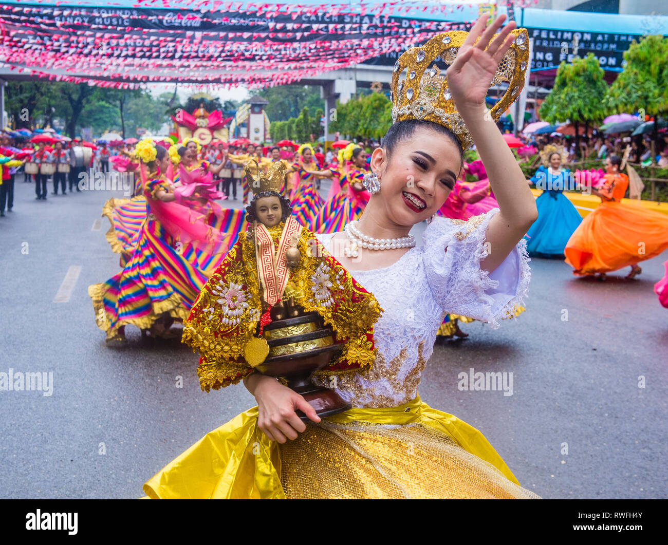 Sinulog procession cebu philippines hi-res stock photography and images ...