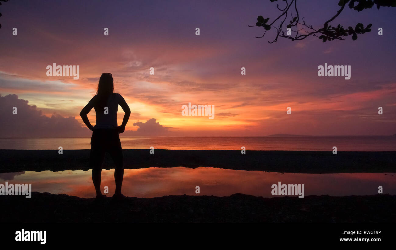 Female power pose hands hips hi-res stock photography and images - Alamy