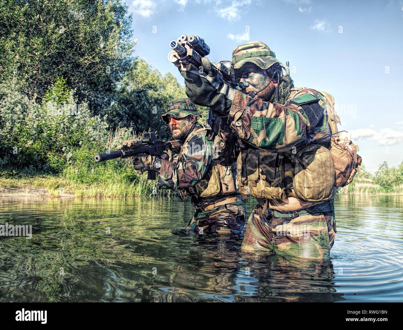 Jungle commando hi-res stock photography and images - Alamy