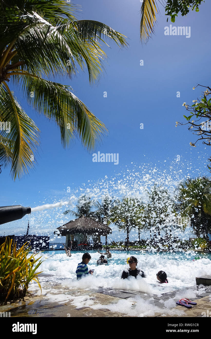 Cebu philippines swimming pool hi-res stock photography and images - Alamy