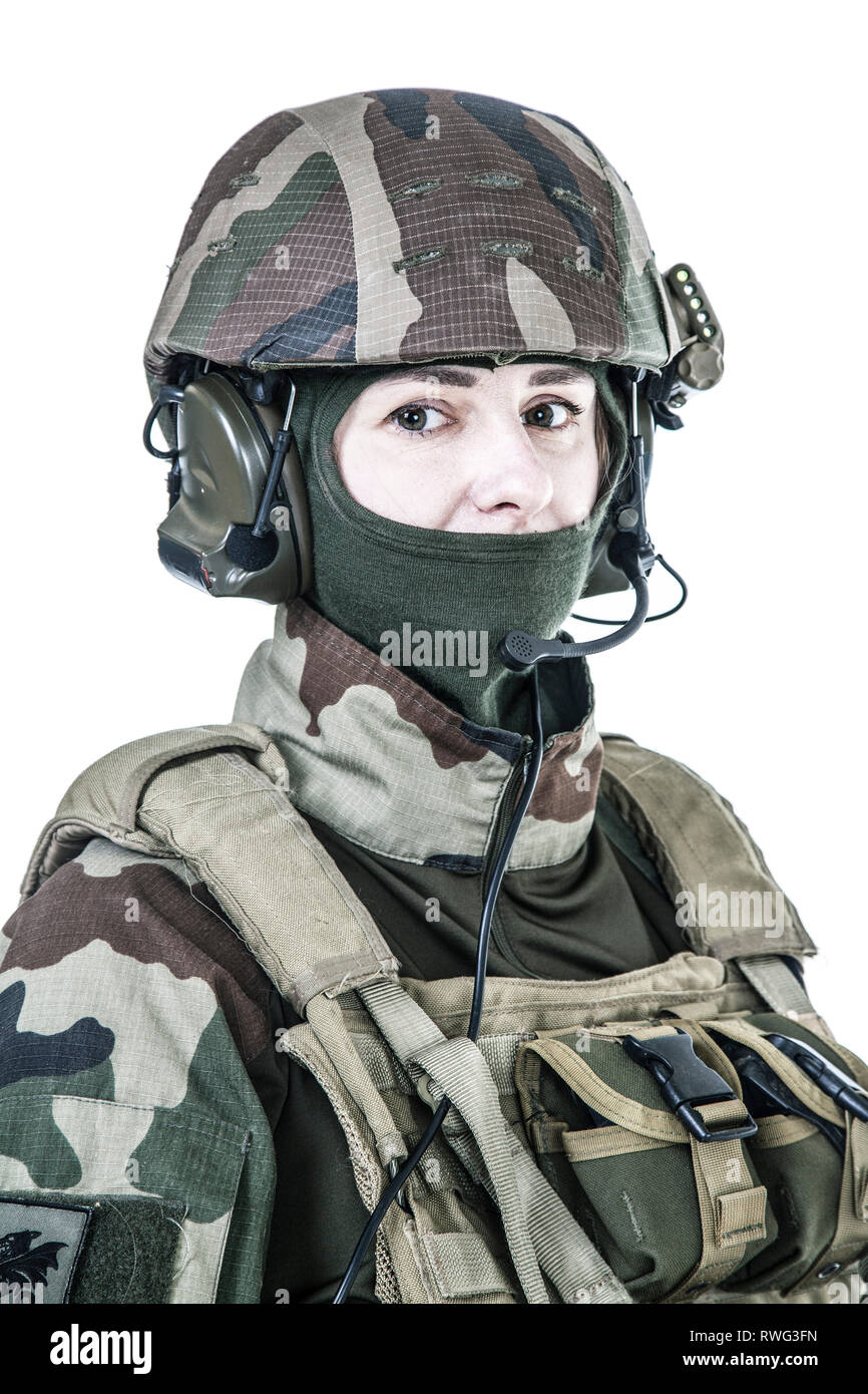 Female paratrooper of French 1st Marine Infantry Parachute Regiment ...