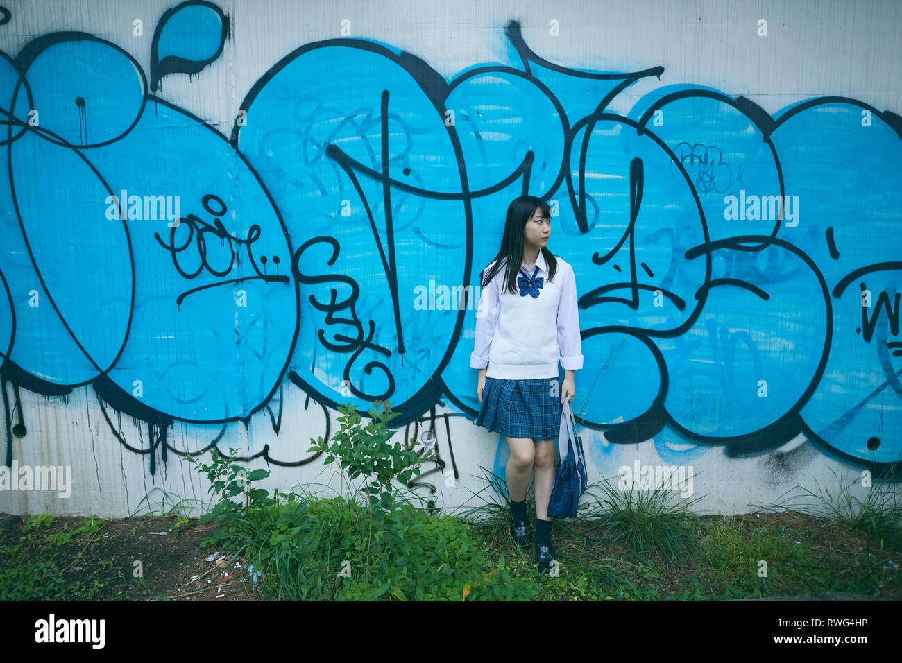 Japanese High School Student In Uniform Downtown Tokyo Stock Photo Alamy japanese-high-school-student-in-uniform-downtown-tokyo-stock-photo-alamy