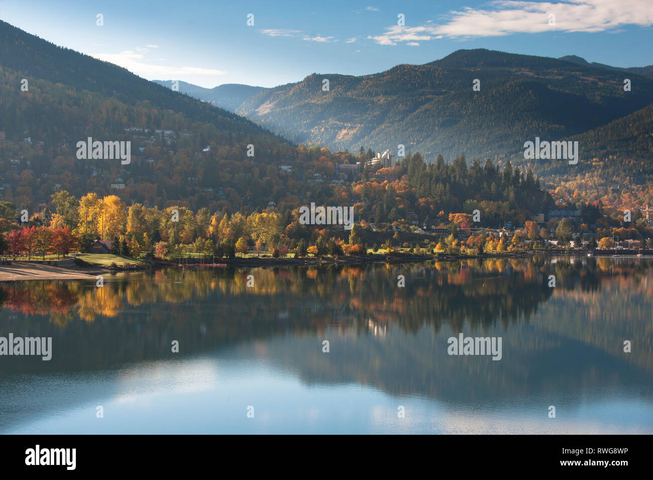 Canada autumn hi-res stock photography and images - Alamy