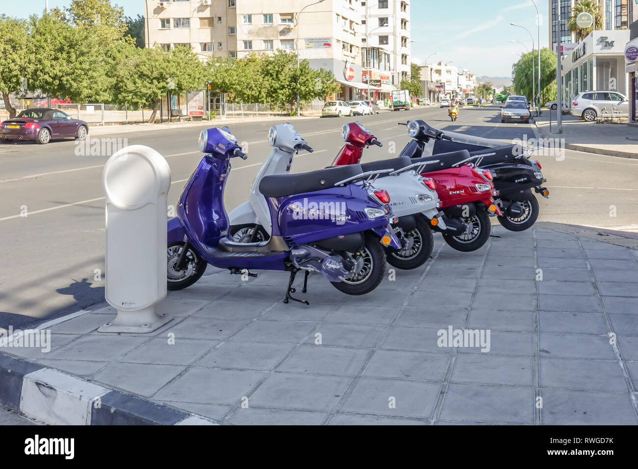 Znen scooter hi-res stock photography and images - Alamy