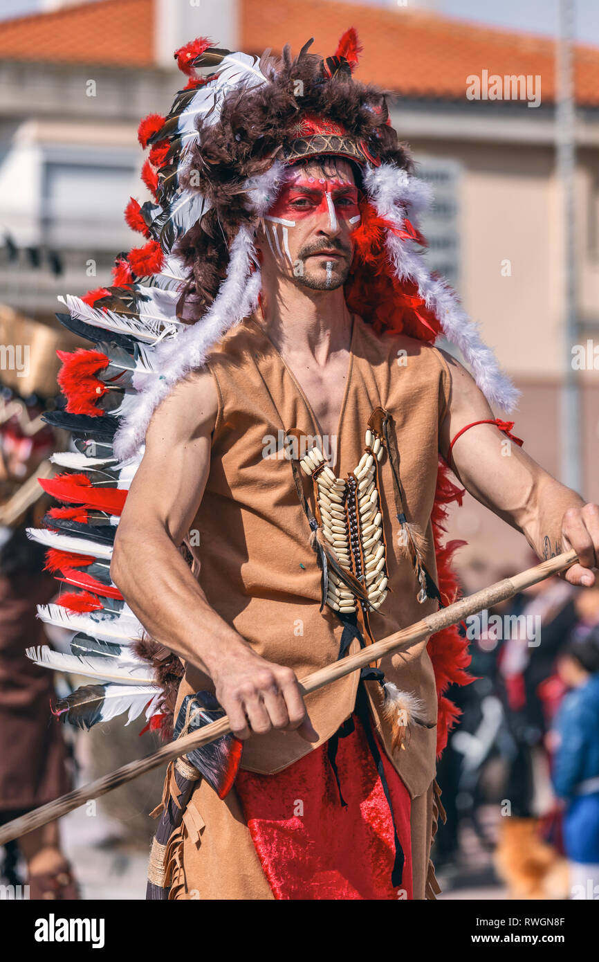 Man in traditional spanish costume hi-res stock photography and images ...