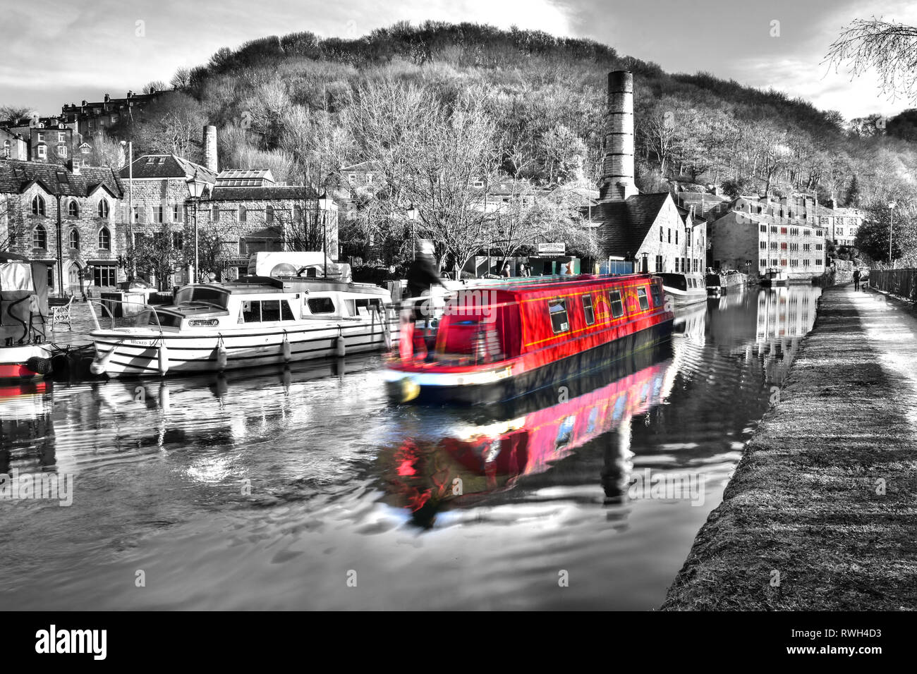 Chugging along the canal hi-res stock photography and images - Alamy