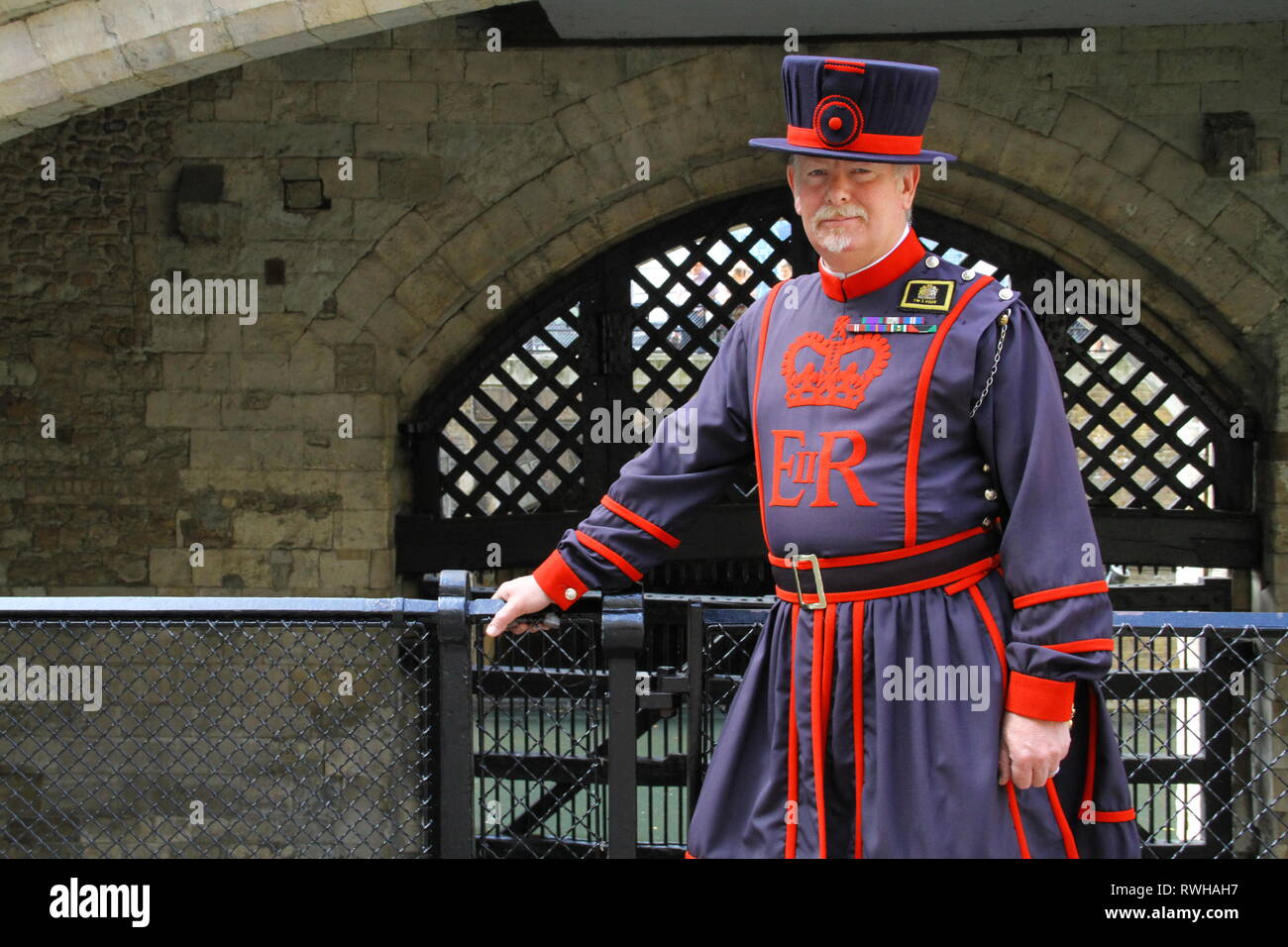 Beefeater Uniform High Resolution Stock Photography and Images - Alamy